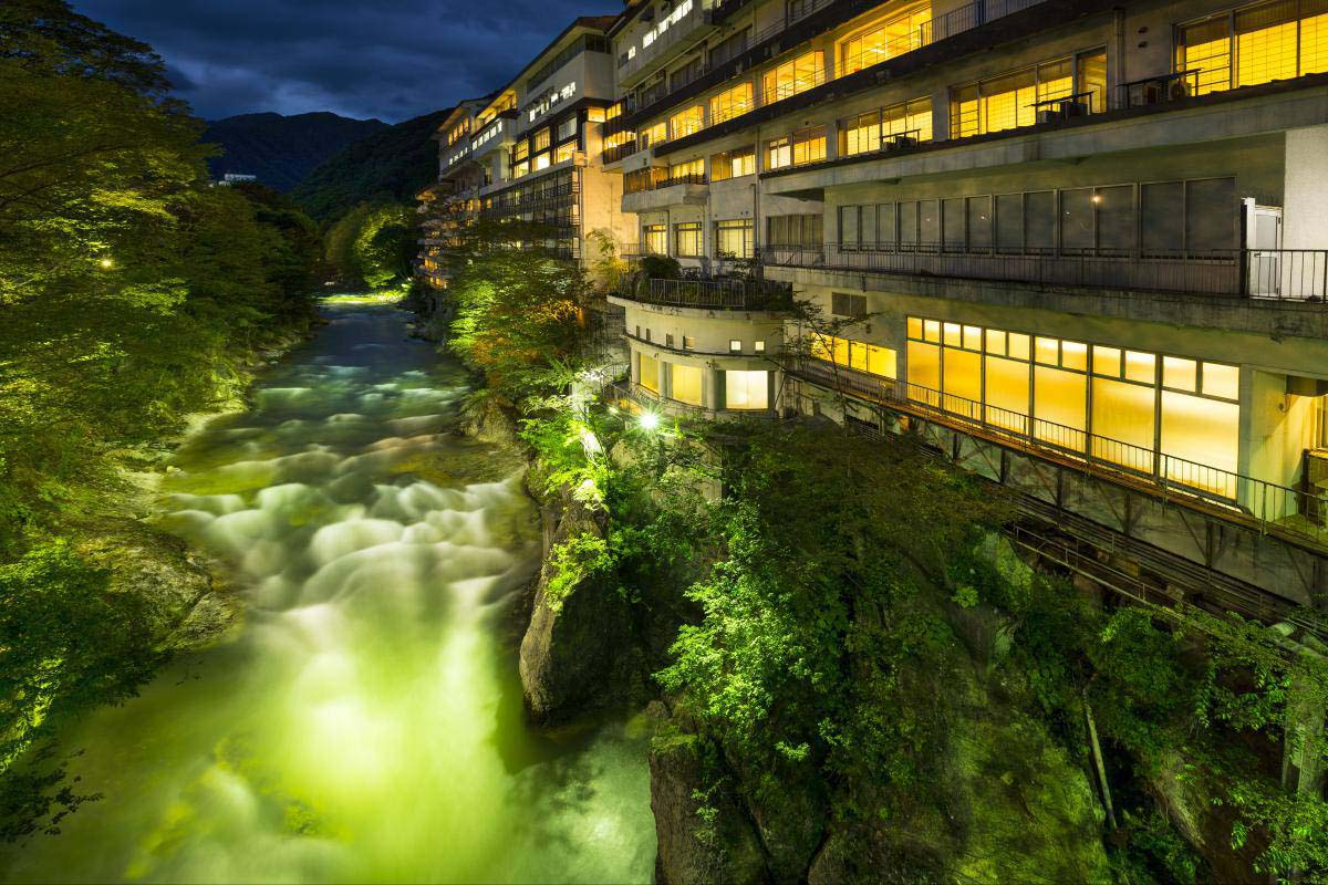 水上温泉の絶景｜ZEKKEI Japan